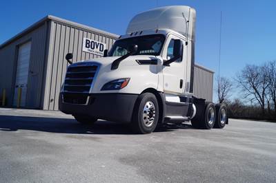 Day Cab Semi Trucks For Sale | MyLittleSalesman.com