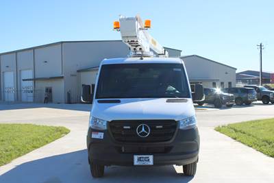 New and Used Bucket Trucks for Sale | MyLittleSalesman.com