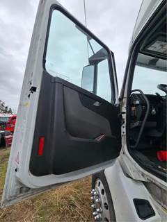 2019 Volvo VNL Cab Assembly For Sale | Sturgeon County, AB, Canada ...