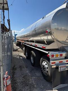 2025 Beall QUAD AXLE / 5 COMP / 11500 GALLONS Fuel Tanker Trailer For ...