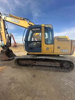 2002 John Deere 120C Excavator For Sale, 8,800 Hours | Clear Lake, WI ...