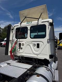 2016 Freightliner Cascadia 125 Day Cab Truck For Sale, 511,247 Miles ...