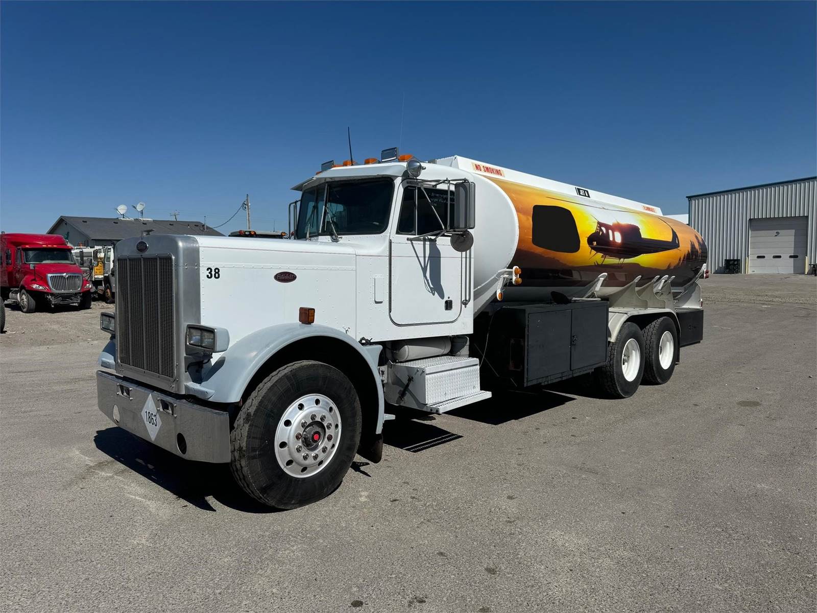 1986 Peterbilt 359 Fuel & Lube Truck - Cummins, 13 Speed Manual For ...
