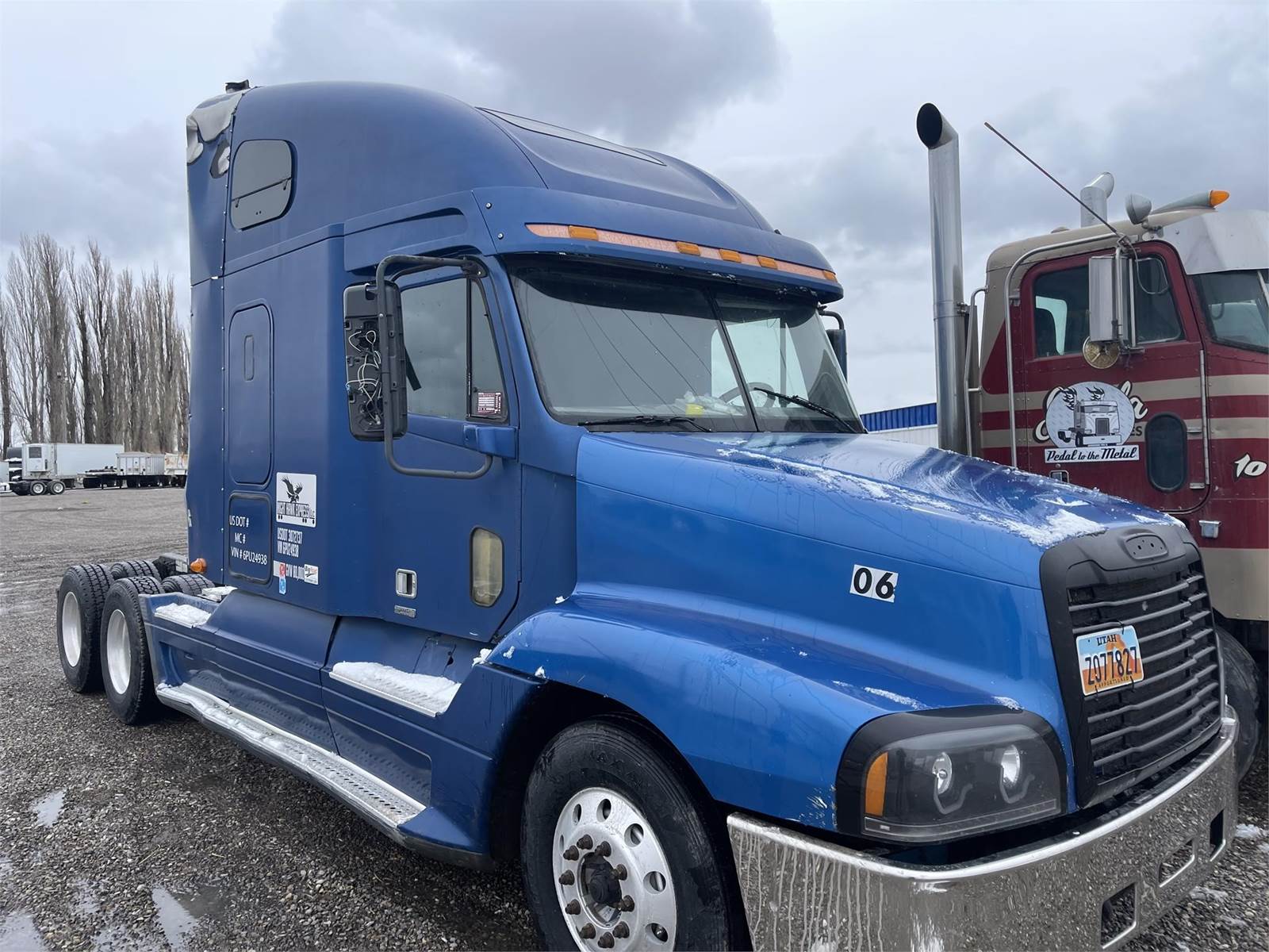 2006 Freightliner Century Class 120 Sleeper Semi Truck - Caterpillar ...